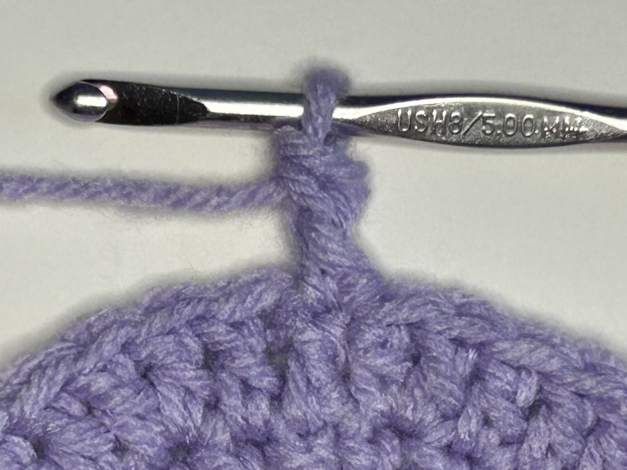 How to Join Double Crochet Rounds With an Invisible Seam - Change Path ...