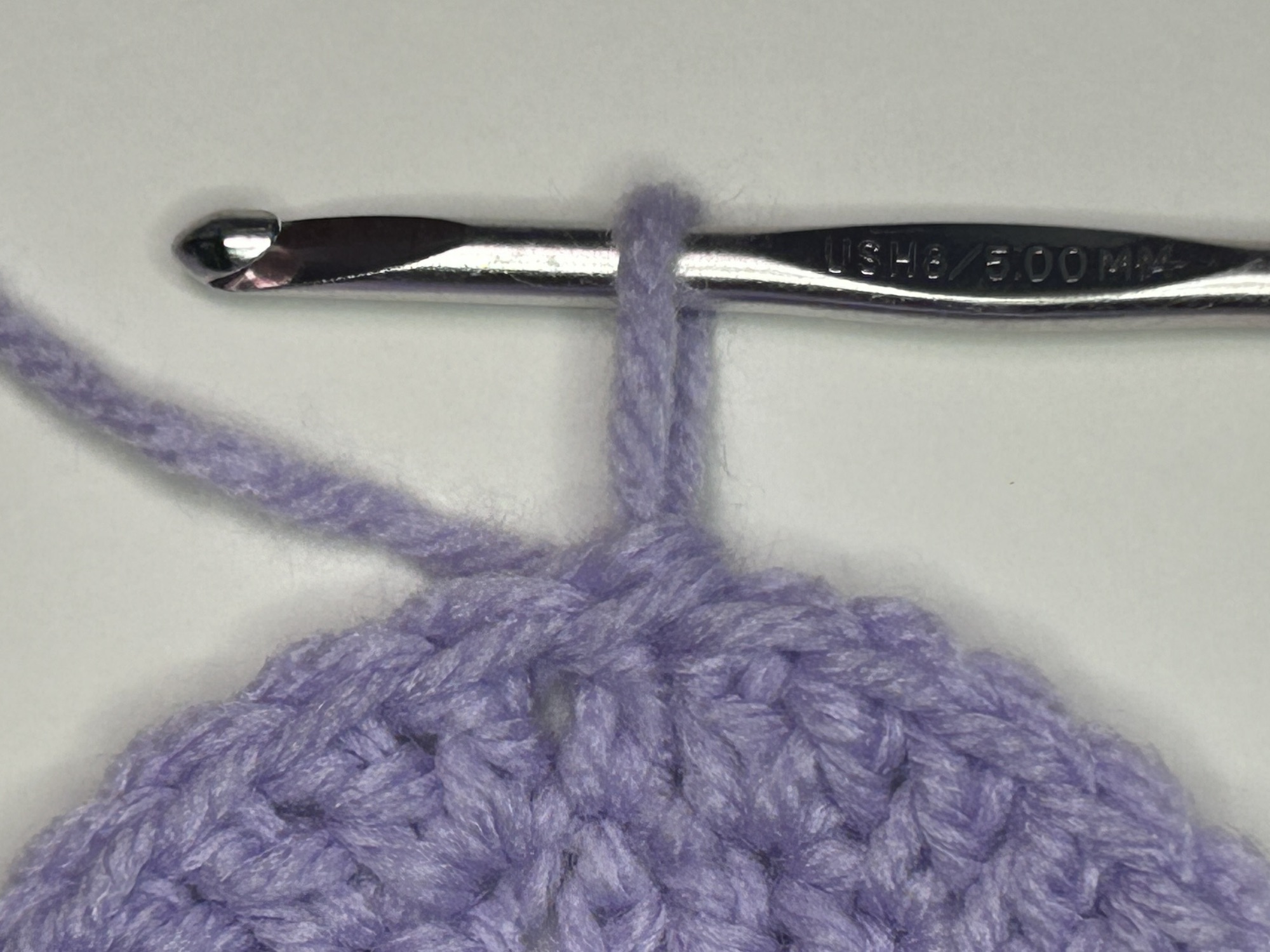 How to Join Double Crochet Rounds With an Invisible Seam - Change Path ...